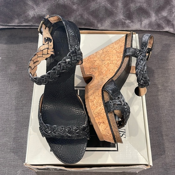 Frye | Shoes | Frye Leather Platform Sandals | Poshmark